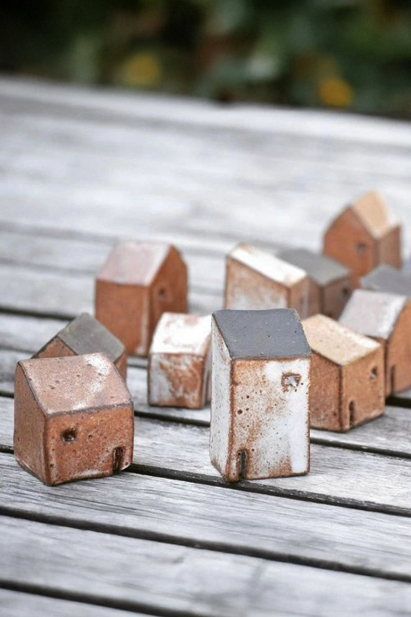 Judith Hoffmann Ceramics Tiny House – búl